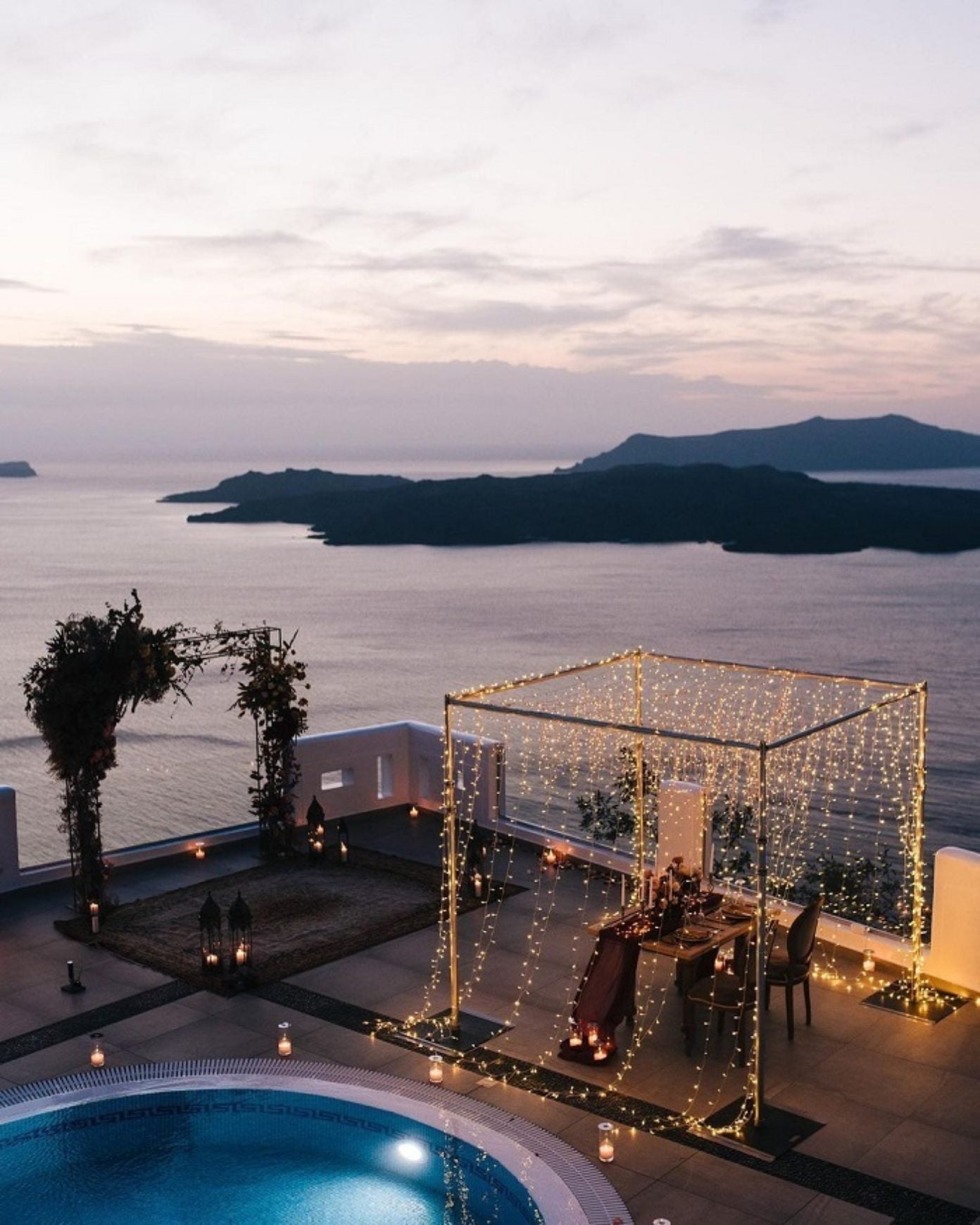 American Actress Raven Goodwin Ties the Knot on Magical Santorini ...