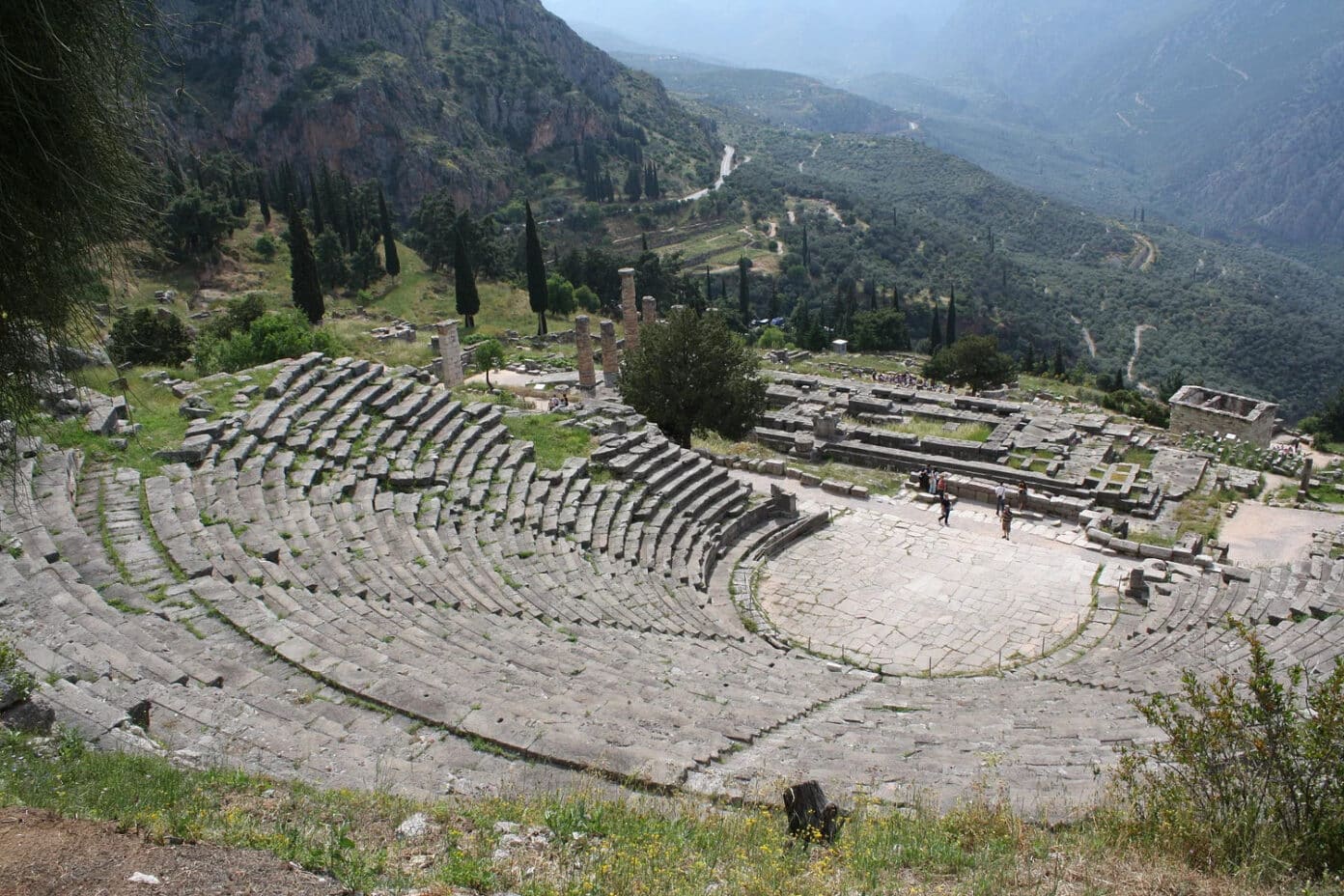 “Know Thyself”: The Ancient Saying of Delphi That Changed Philosophy ...