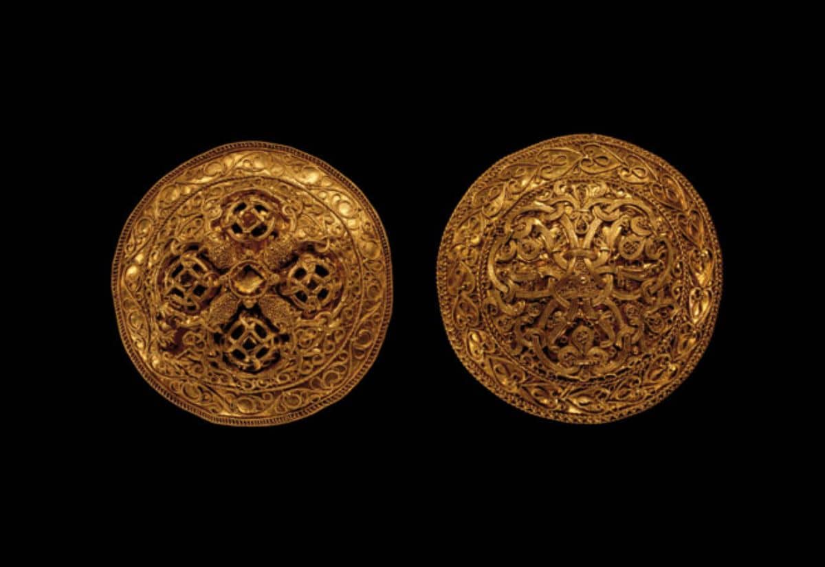 Viking Gold Treasure Unearthed in Denmark - GreekReporter.com