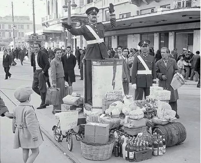 The Athenian Trochonomos and the Greek Tradition of Holiday Offerings ...