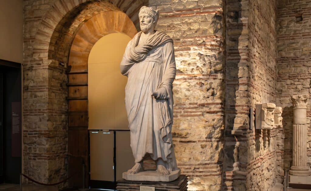 How Roman Emperor Julian Fought Christianity to Save the Ancient Greek ...