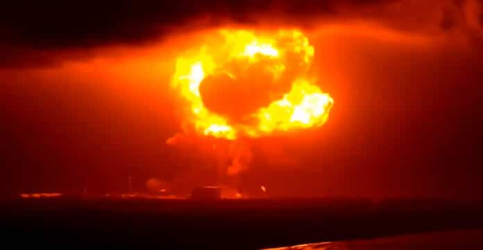 Blue Origin Rocket Explodes Into Huge Ball of Flame at Cape Canaveral ...