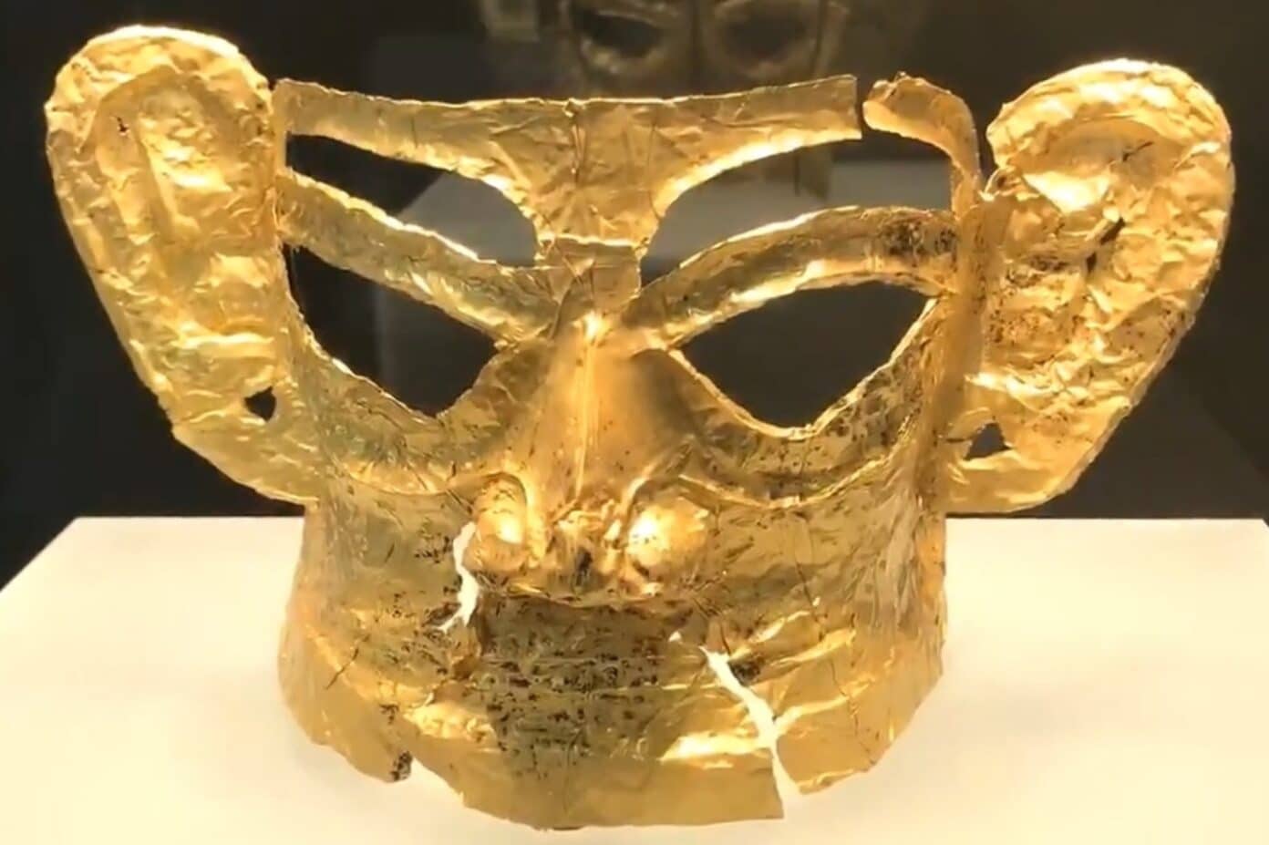 3,000-Year-Old Beads Found in China Reveal Bronze Age Cultural ...